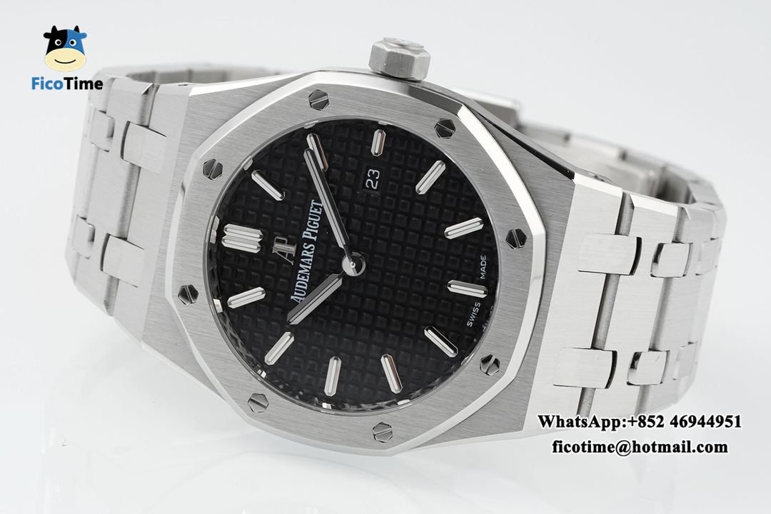 ZF Swiss Quartz AP Royal Oak 33mm 67651 Black Dial SS Bracelet – Ficotime